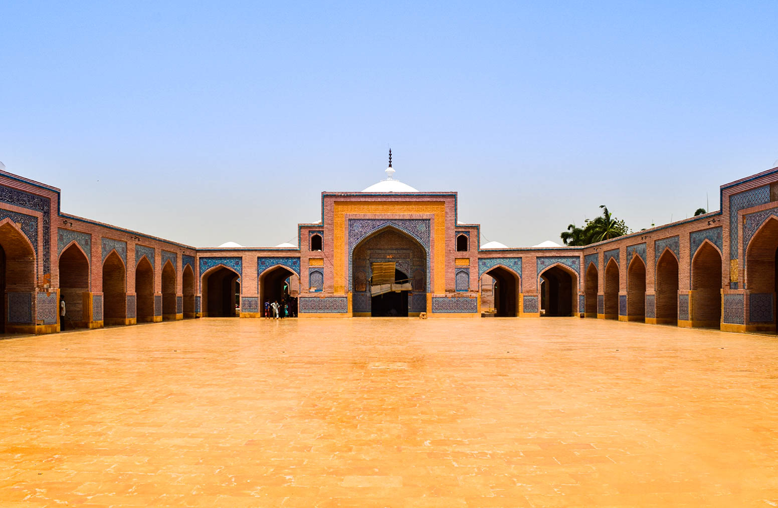 BEGAM SHAHI MOSQUE | Islamic Heritage