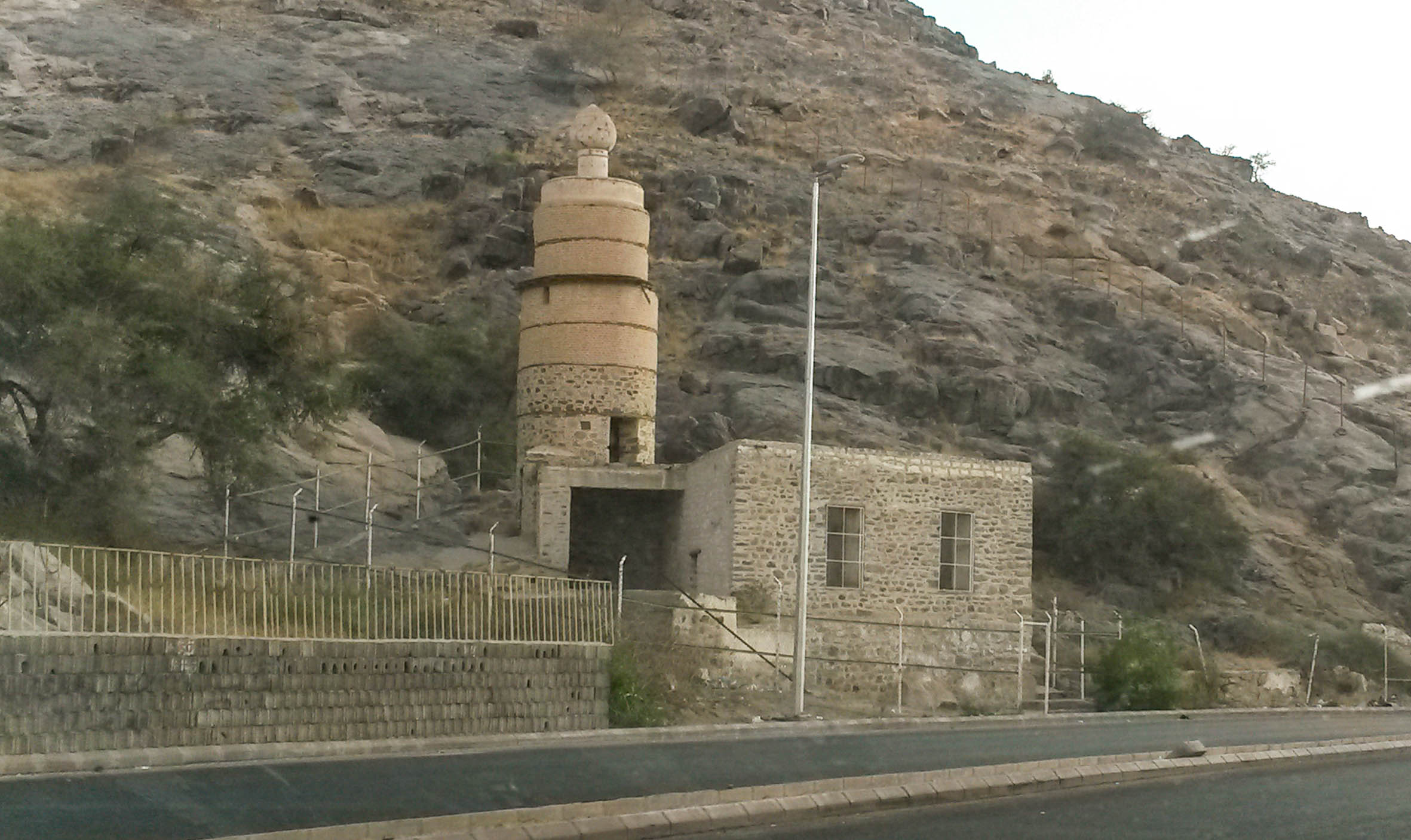 MUSJID AL QANTARA/ MUSJID AL-MADHOUN, TAIF - Islamic Heritage