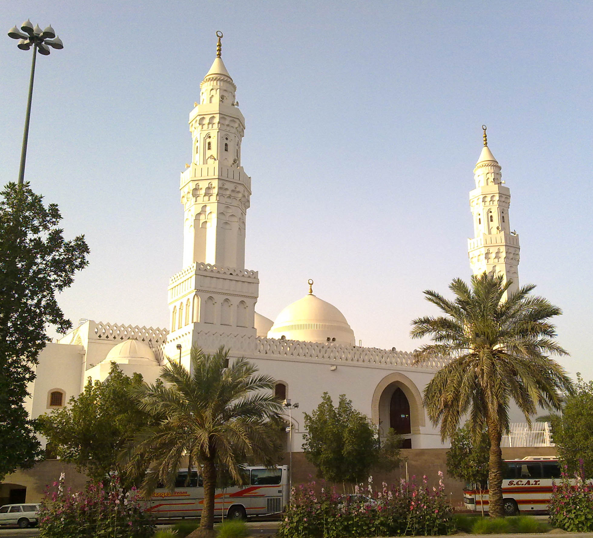 MUSJID AL QIBLATAYN , MADINAH - Islamic Heritage
